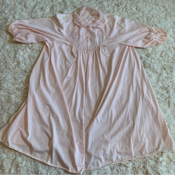 Intimates & Sleepwear | Vintage Formfit Rogers Babydoll Robe Housecoat ...